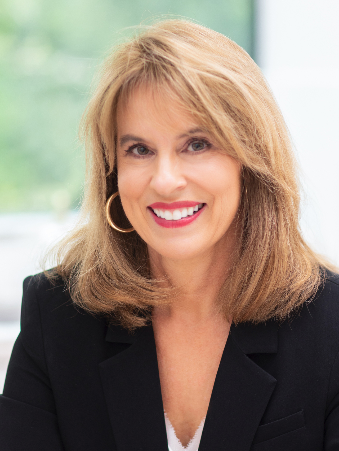 Robin Tucker, Realtor Associate/Circle of Excellence/ Hall of Fame ...
