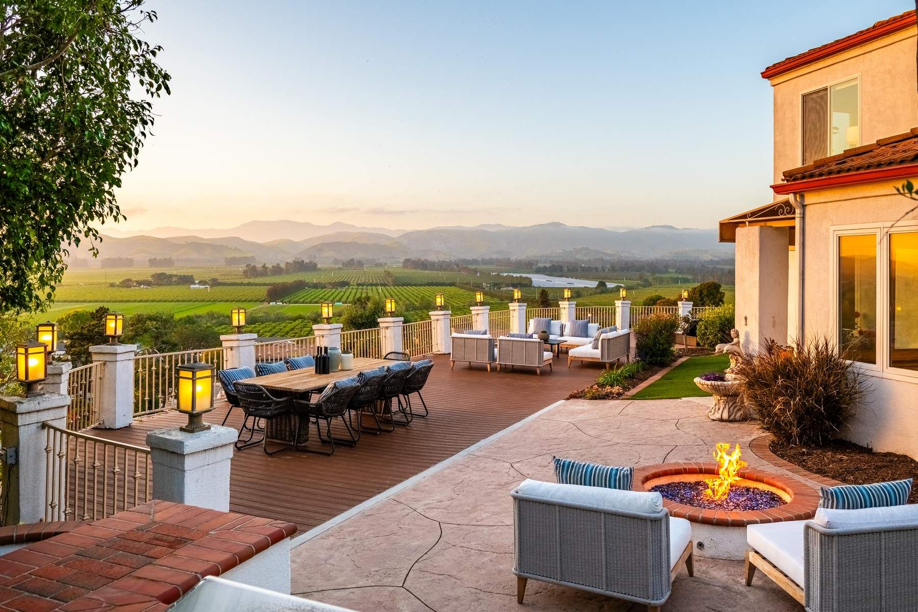 1074 Deseo Avenue, Camarillo, CA 93010