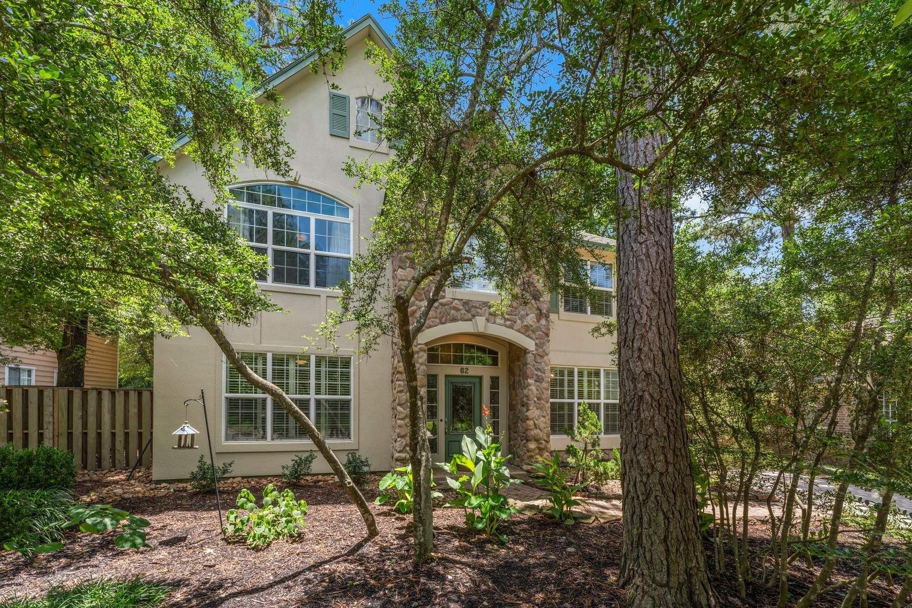 62 Treescape Circle, The Woodlands, TX 77381