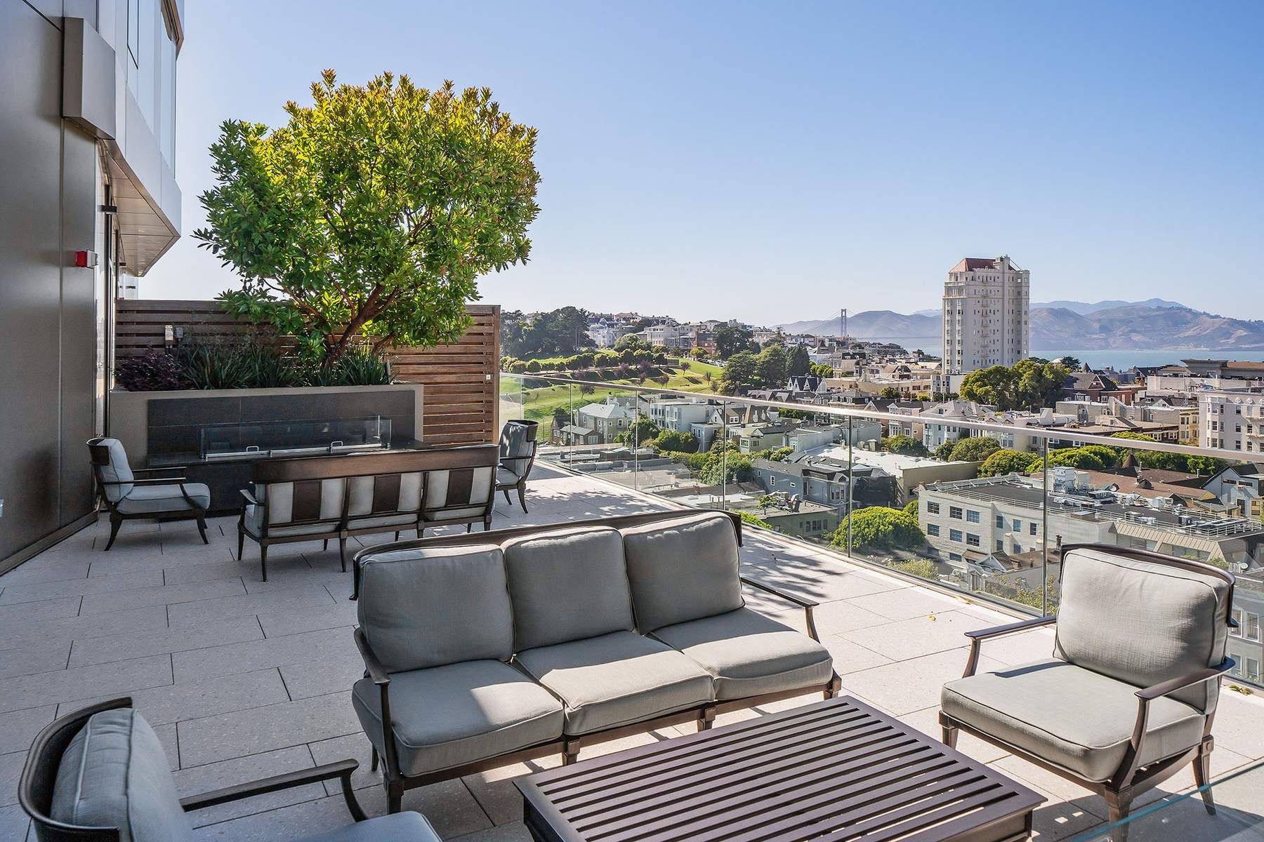 2121 Webster St #Th2, San Francisco, CA 94115