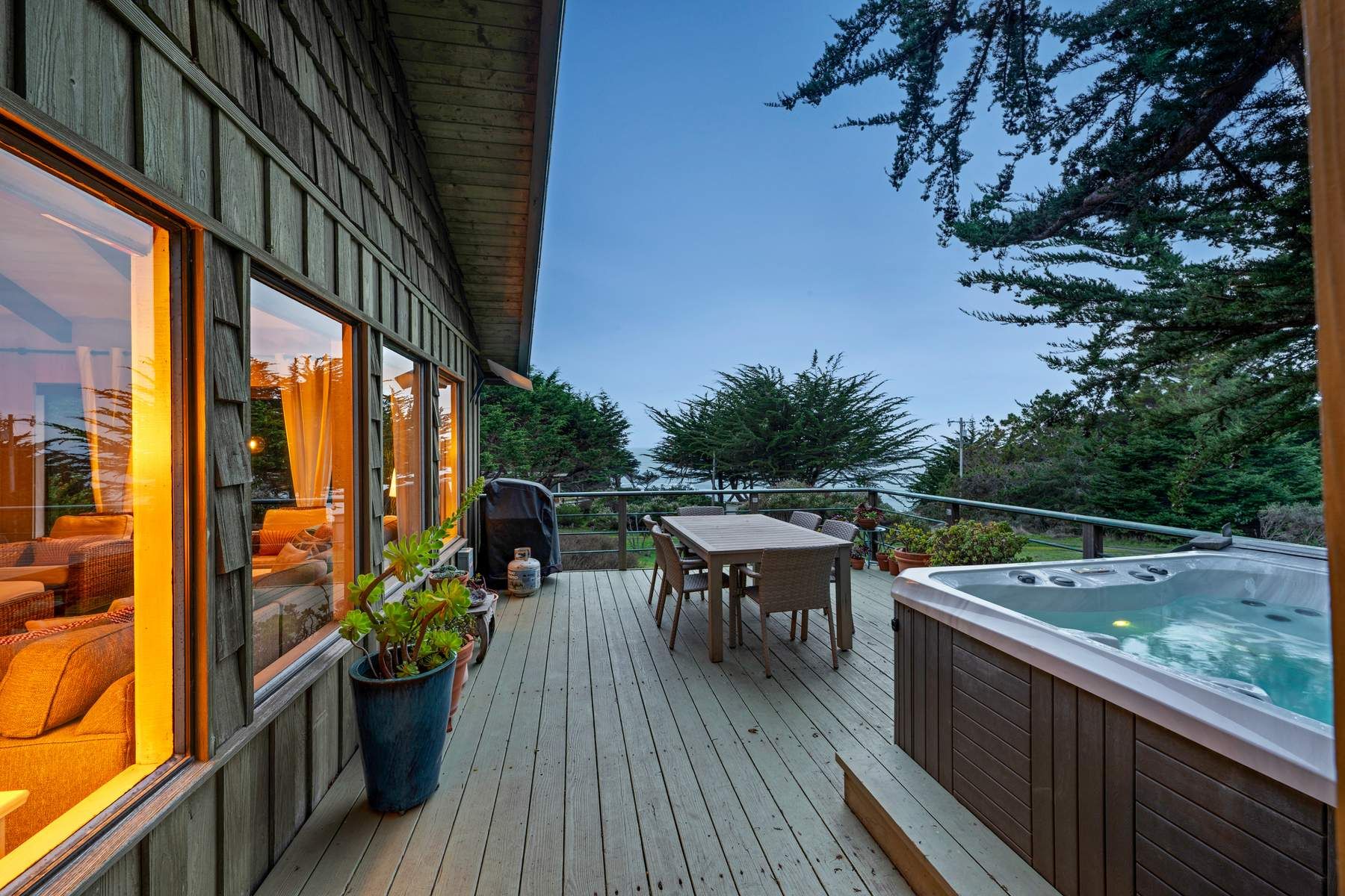 20850 Highway 1, Jenner, CA 95450