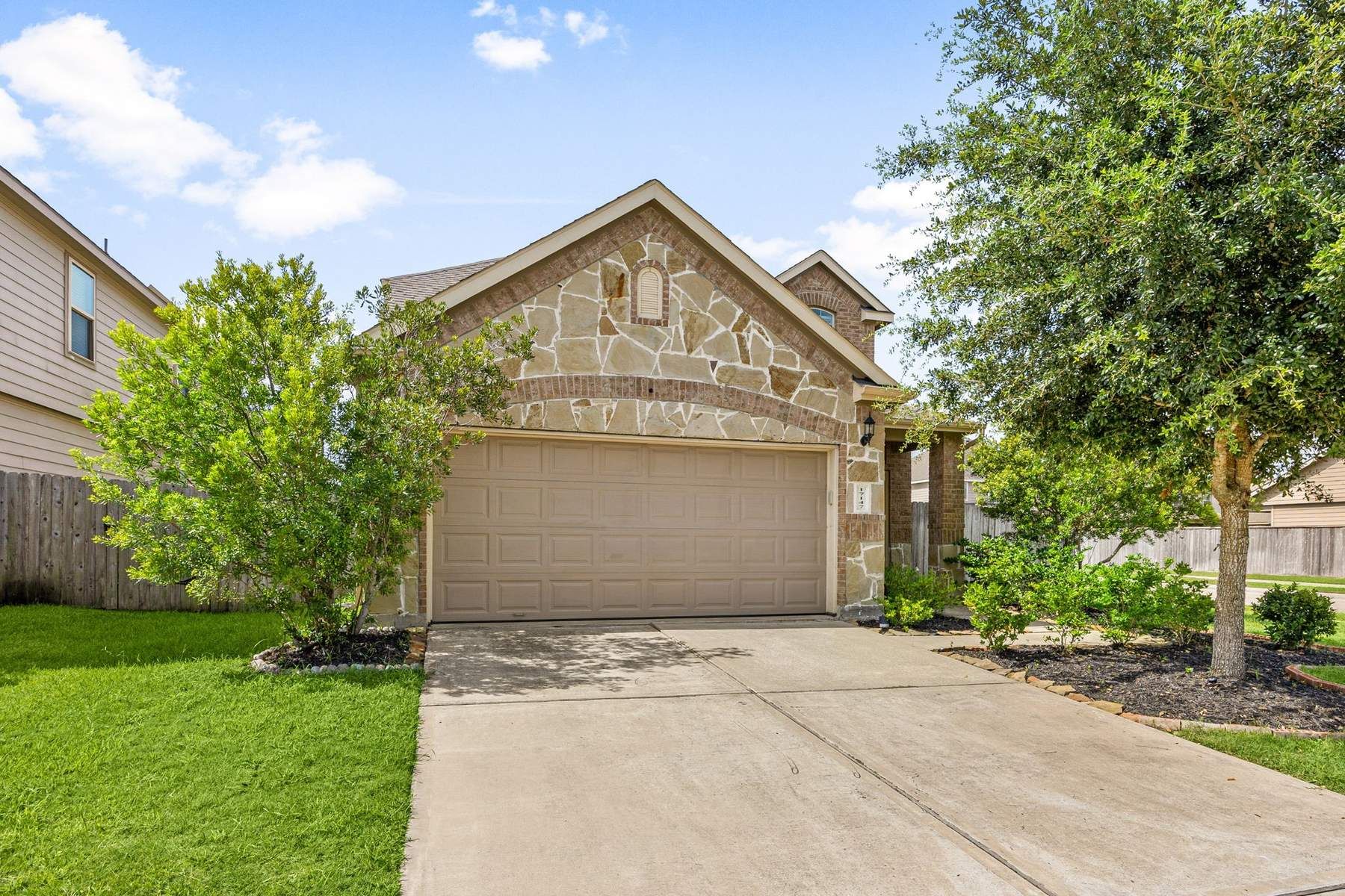 17147 Devon Dogwood Trail, Richmond, TX 77407